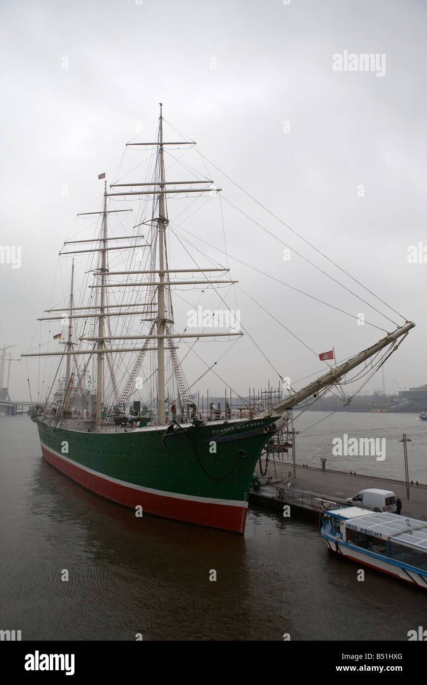 Rickmer Rickmers Hamburg harbor Stock Photo - Alamy