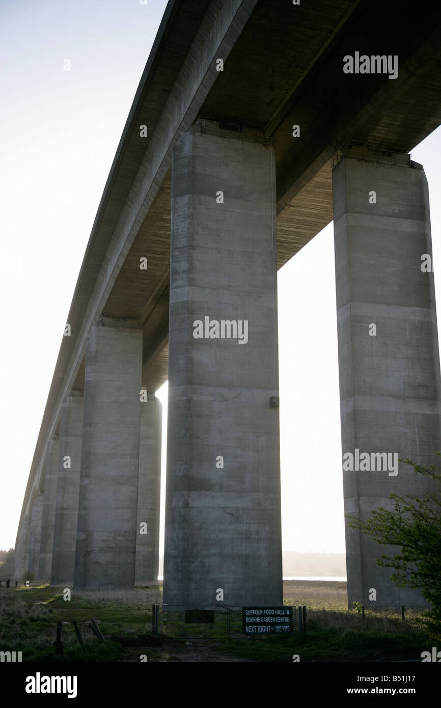 Underside of Bridge Stock Photo - Alamy