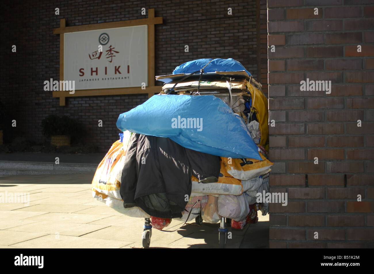 Homeless carts hi-res stock photography and images - Alamy