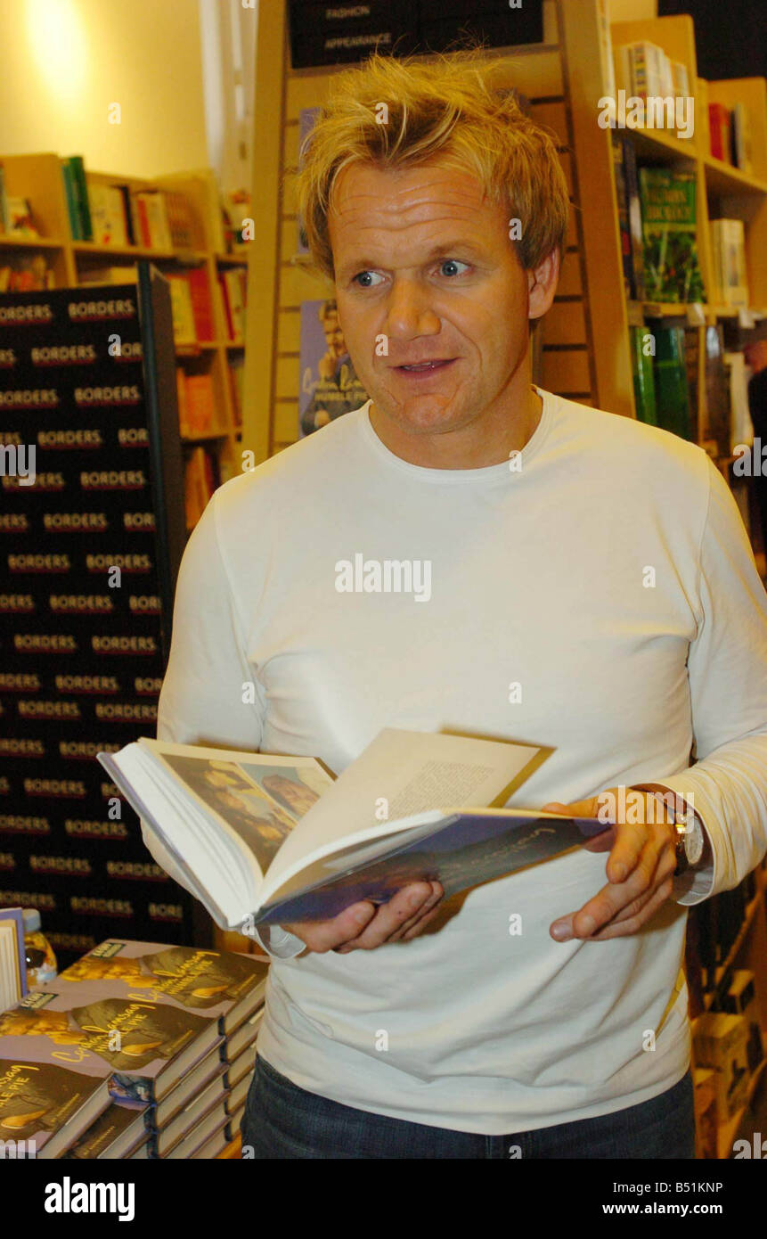 31 10 06 Gordon Ramsay with his new book during a signing session at ...