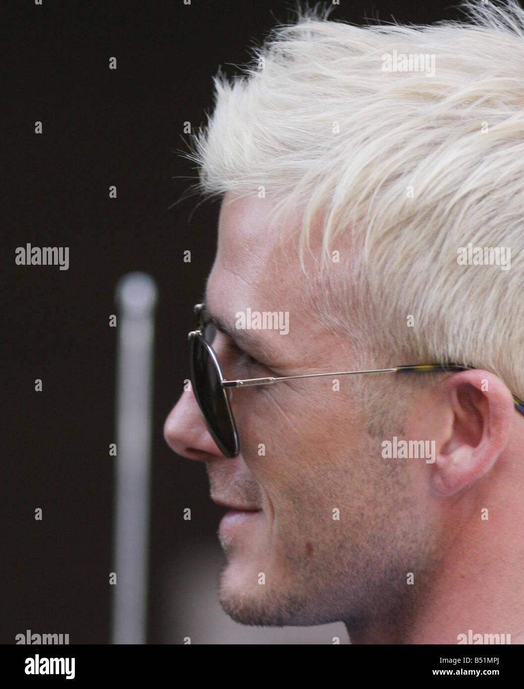 Birthday boy David Beckham and wife Victoria go shopping on London's ...