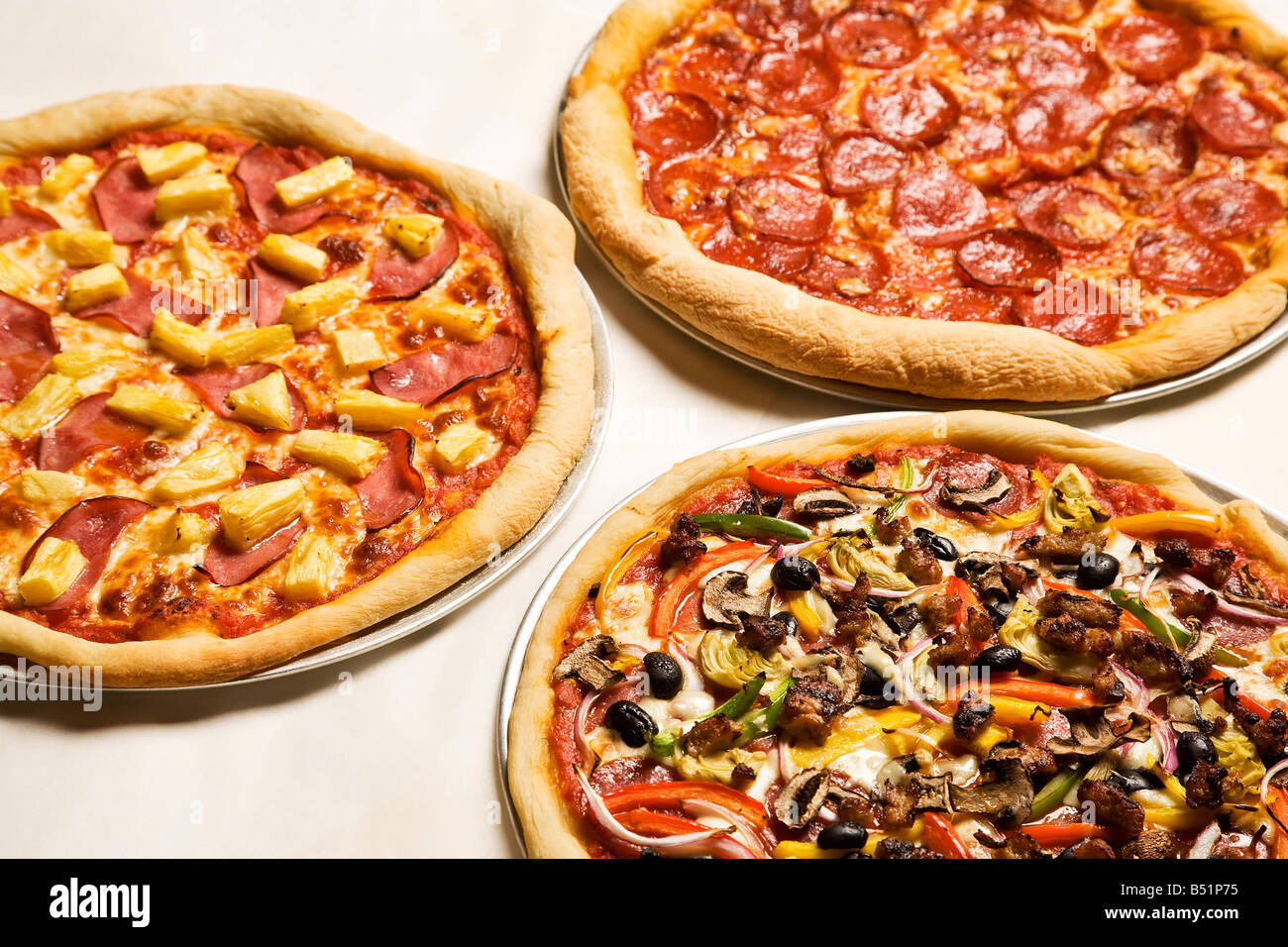 3 pizzas hi-res stock photography and images - Alamy