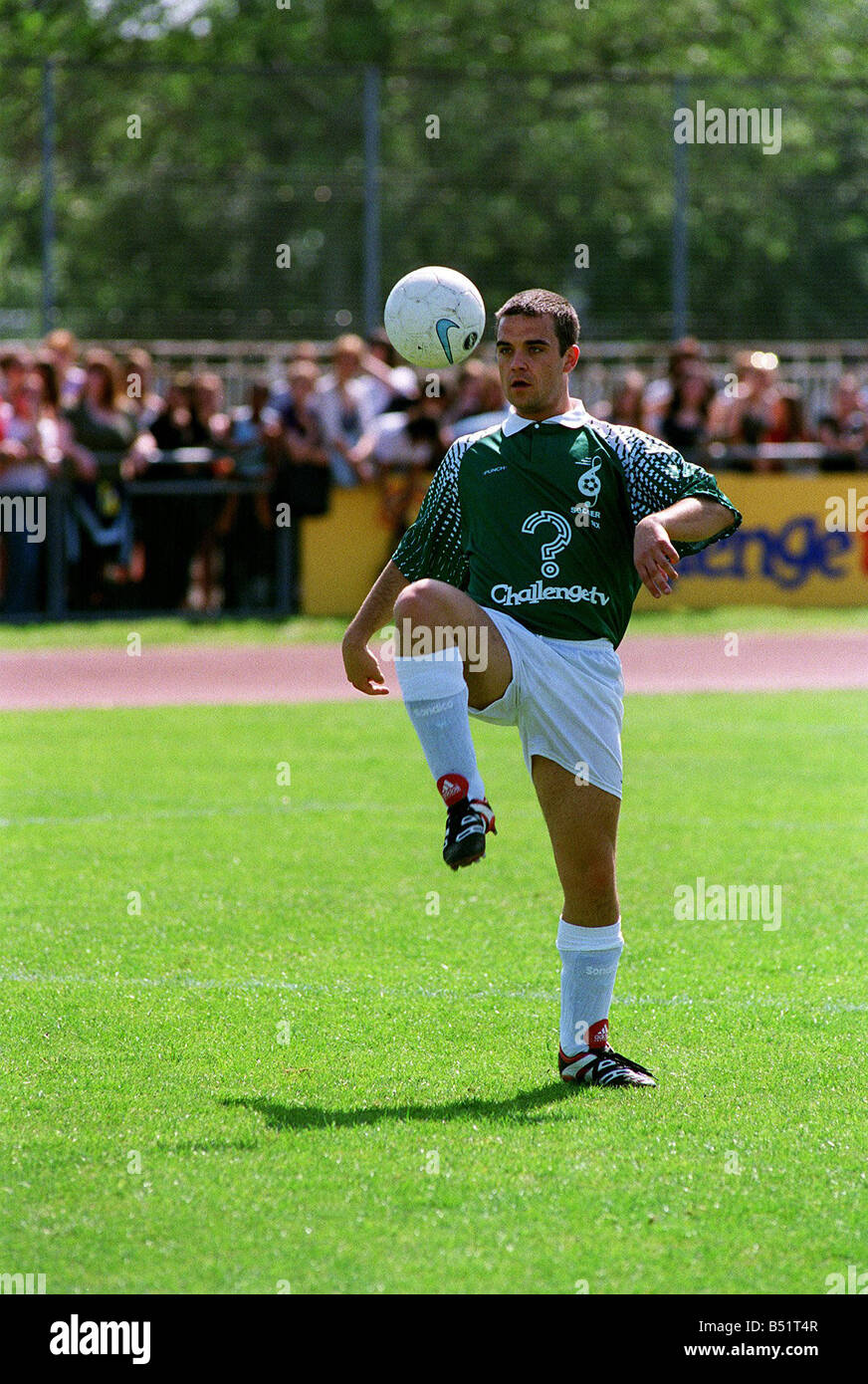 British pop star robbie williams hi-res stock photography and images ...