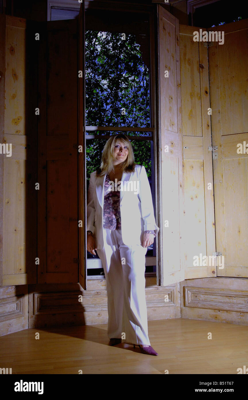 Jazz singer 2005 hi-res stock photography and images - Alamy