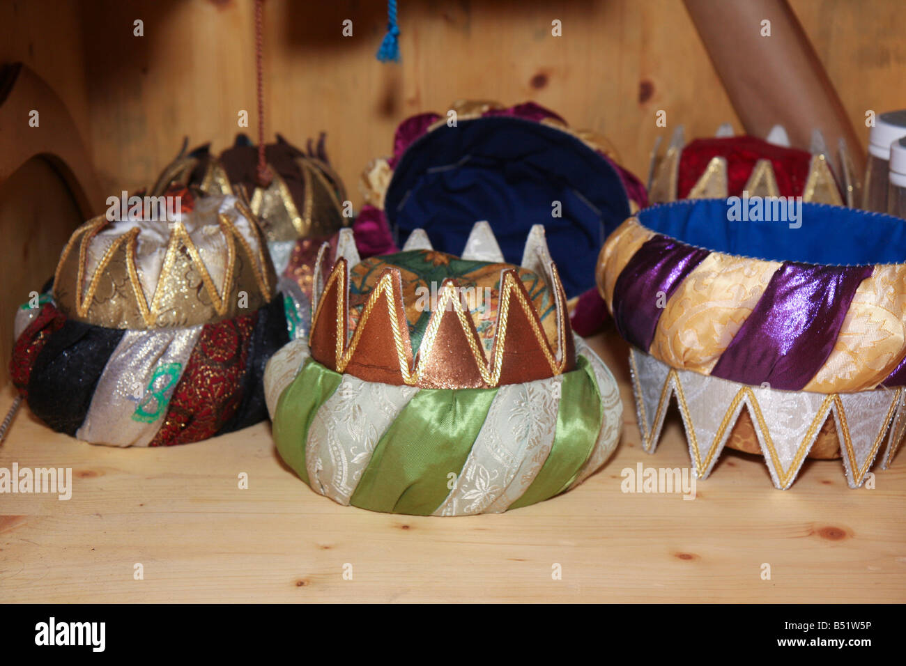 Three magi hi-res stock photography and images - Alamy