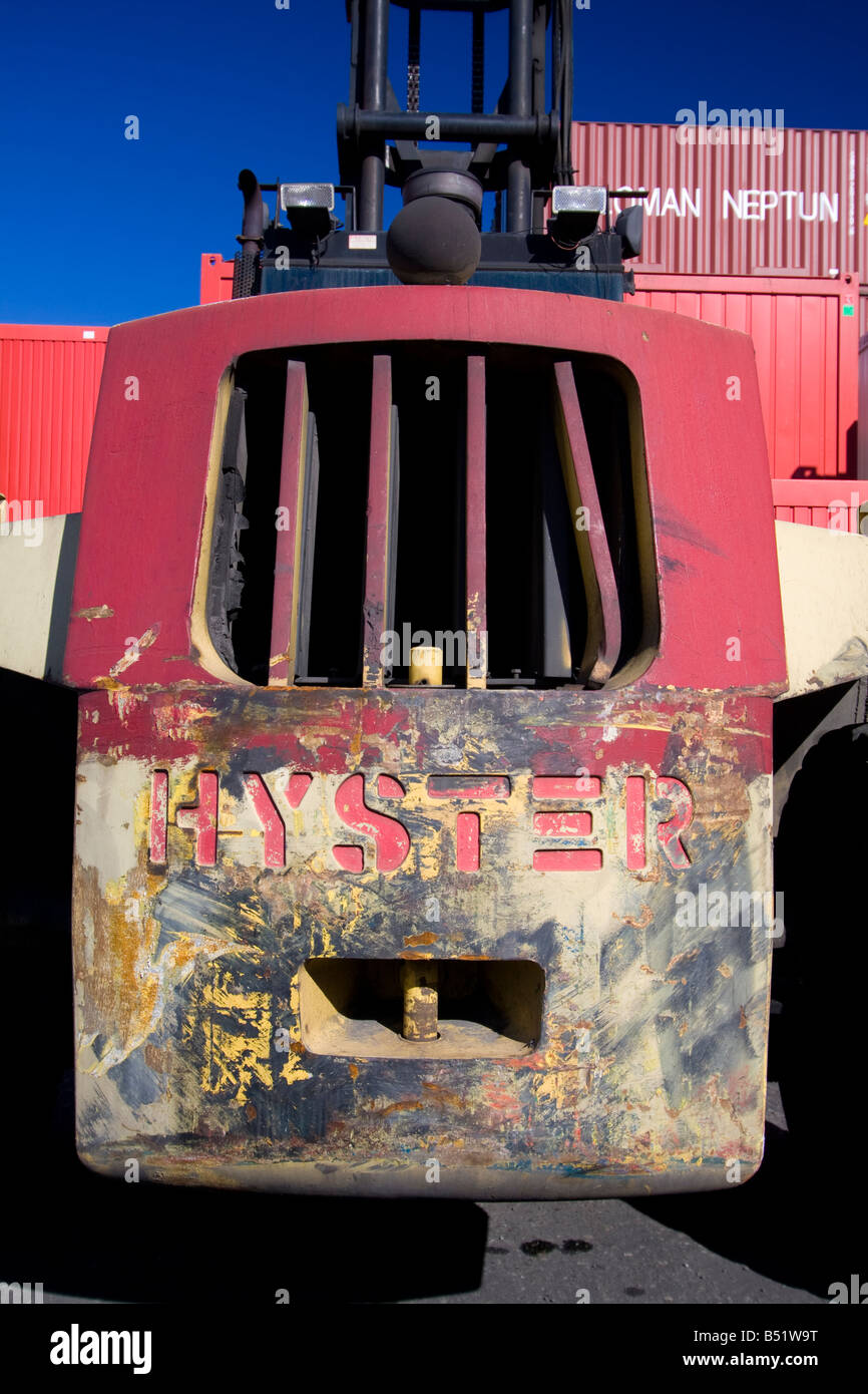 loading of containers at harbour Stock Photo - Alamy