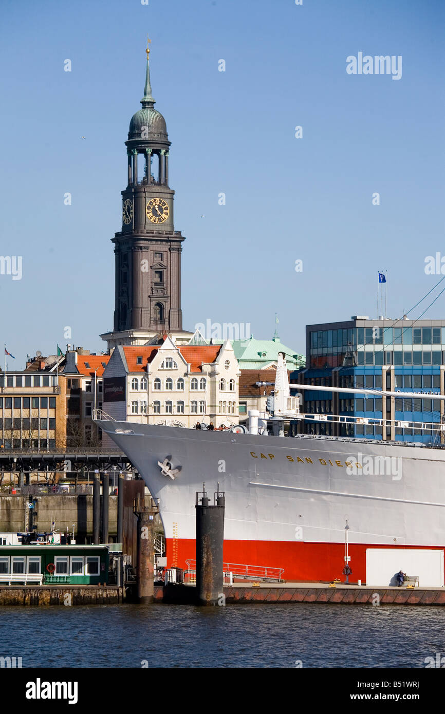 Hanse harbour hi-res stock photography and images - Alamy