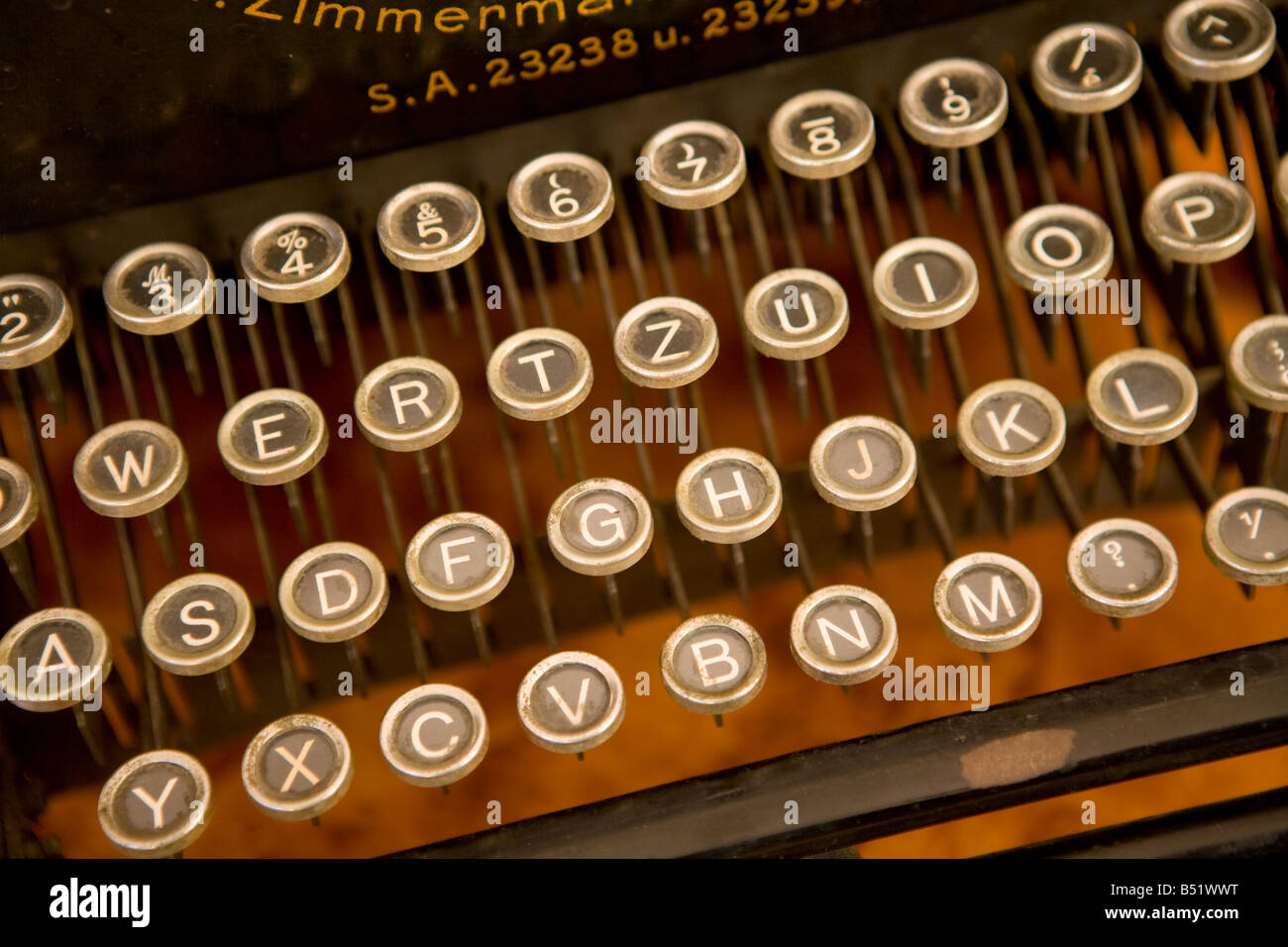 Keyboard of an old typewriter Stock Photo - Alamy