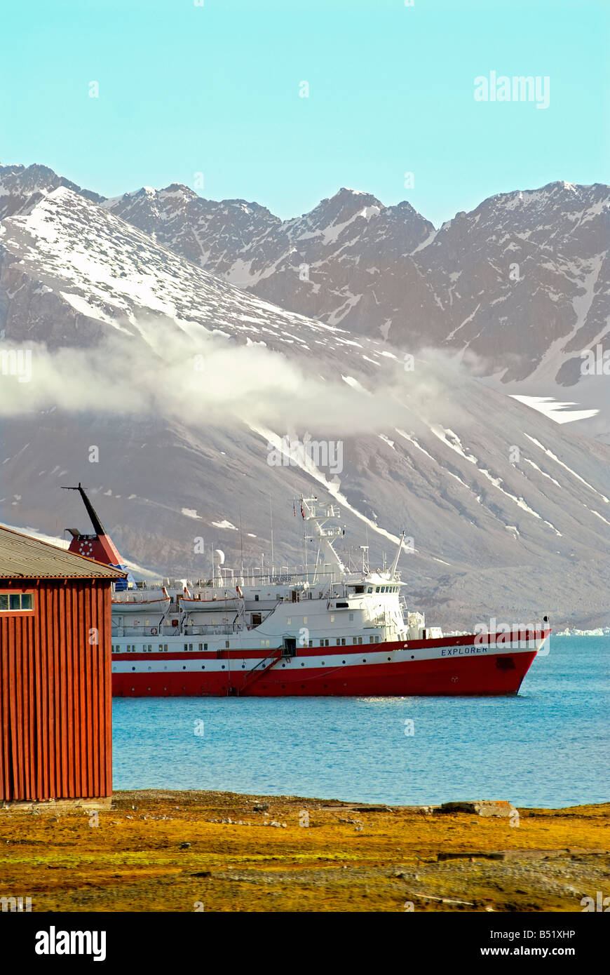 Ms explorer hi-res stock photography and images - Alamy