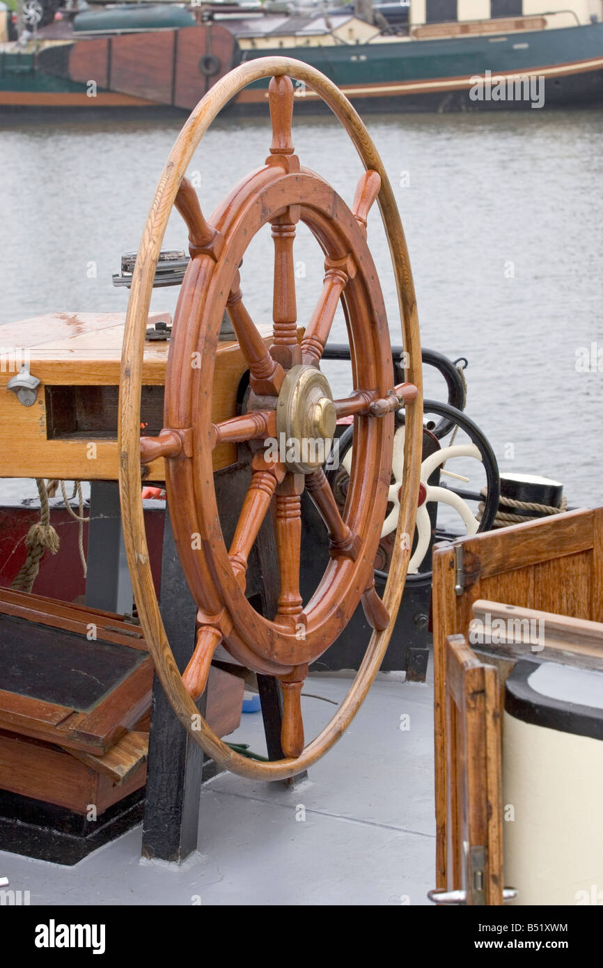 Detailed steering hi-res stock photography and images - Alamy