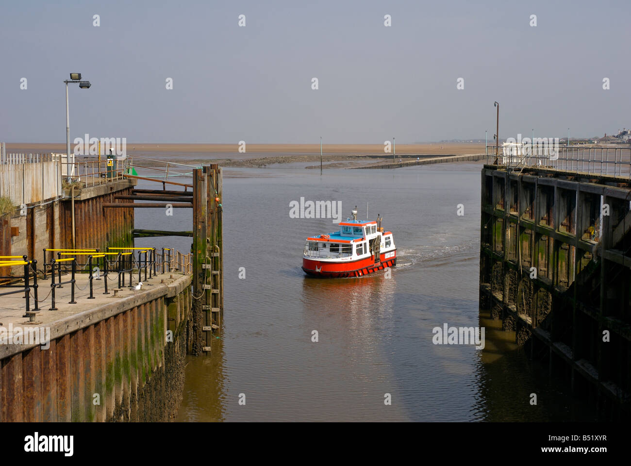 Knott end fleetwood ferry hi-res stock photography and images - Alamy