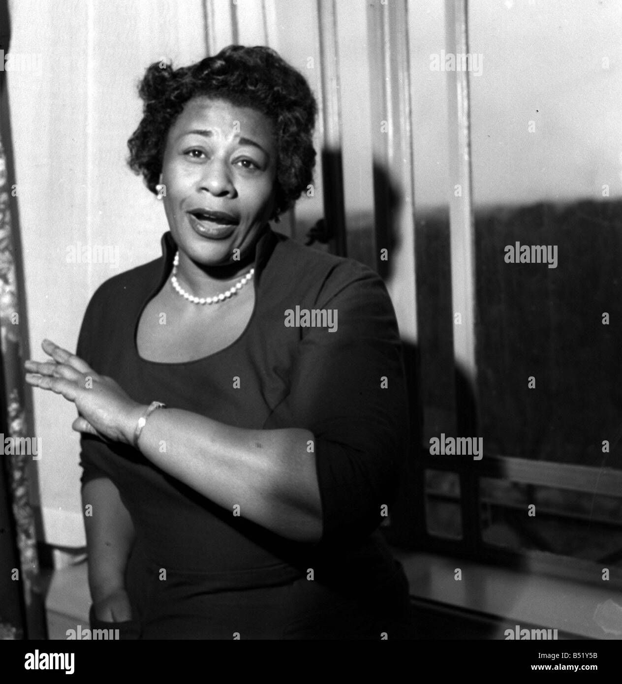 Ella fitzgerald singer 1958 hi-res stock photography and images - Alamy