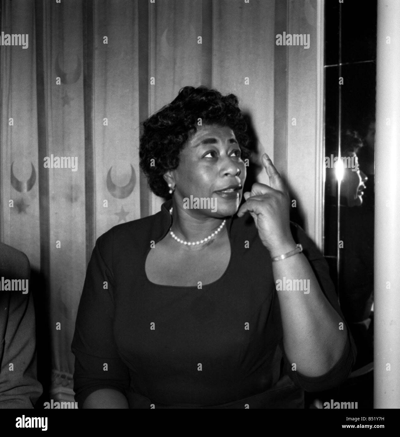 Ella fitzgerald singer 1958 hi-res stock photography and images - Alamy