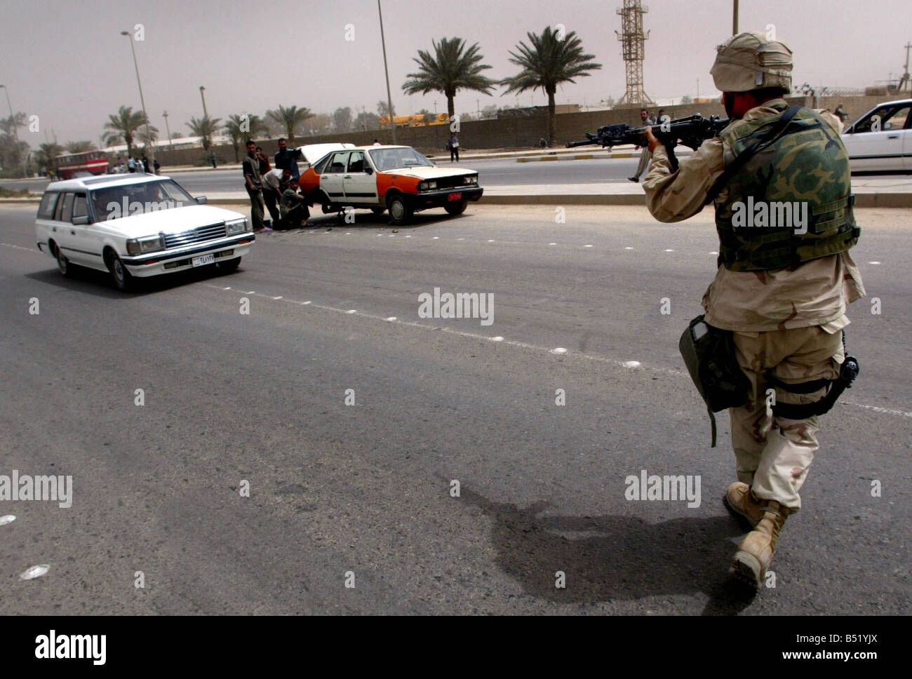 Iraq war 2003 mirrorpix hi-res stock photography and images - Alamy