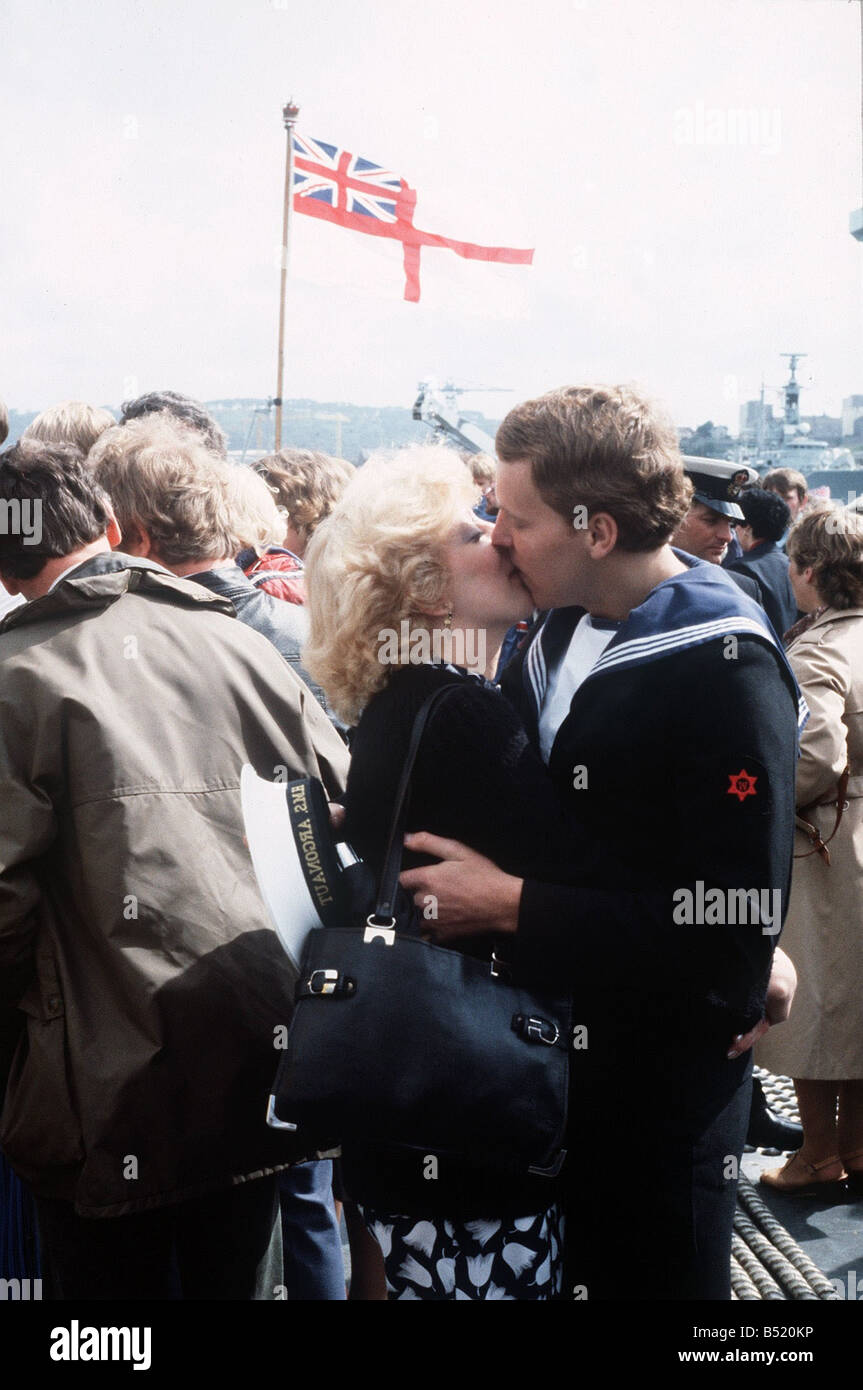 HMS Argonaut returns to Plymouth after service in the Falklands Writer ...