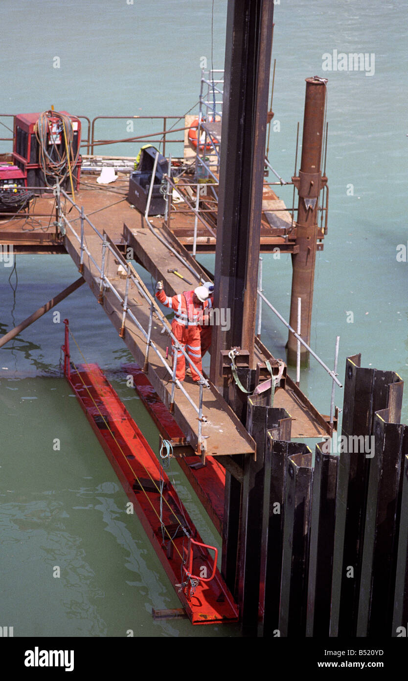 Drilling engineers hi-res stock photography and images - Alamy