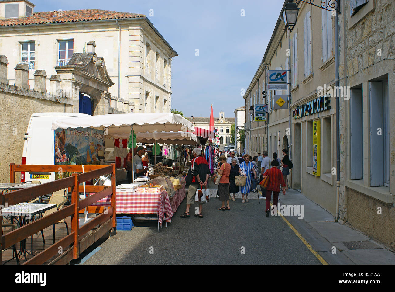 Lectoure france hi-res stock photography and images - Alamy