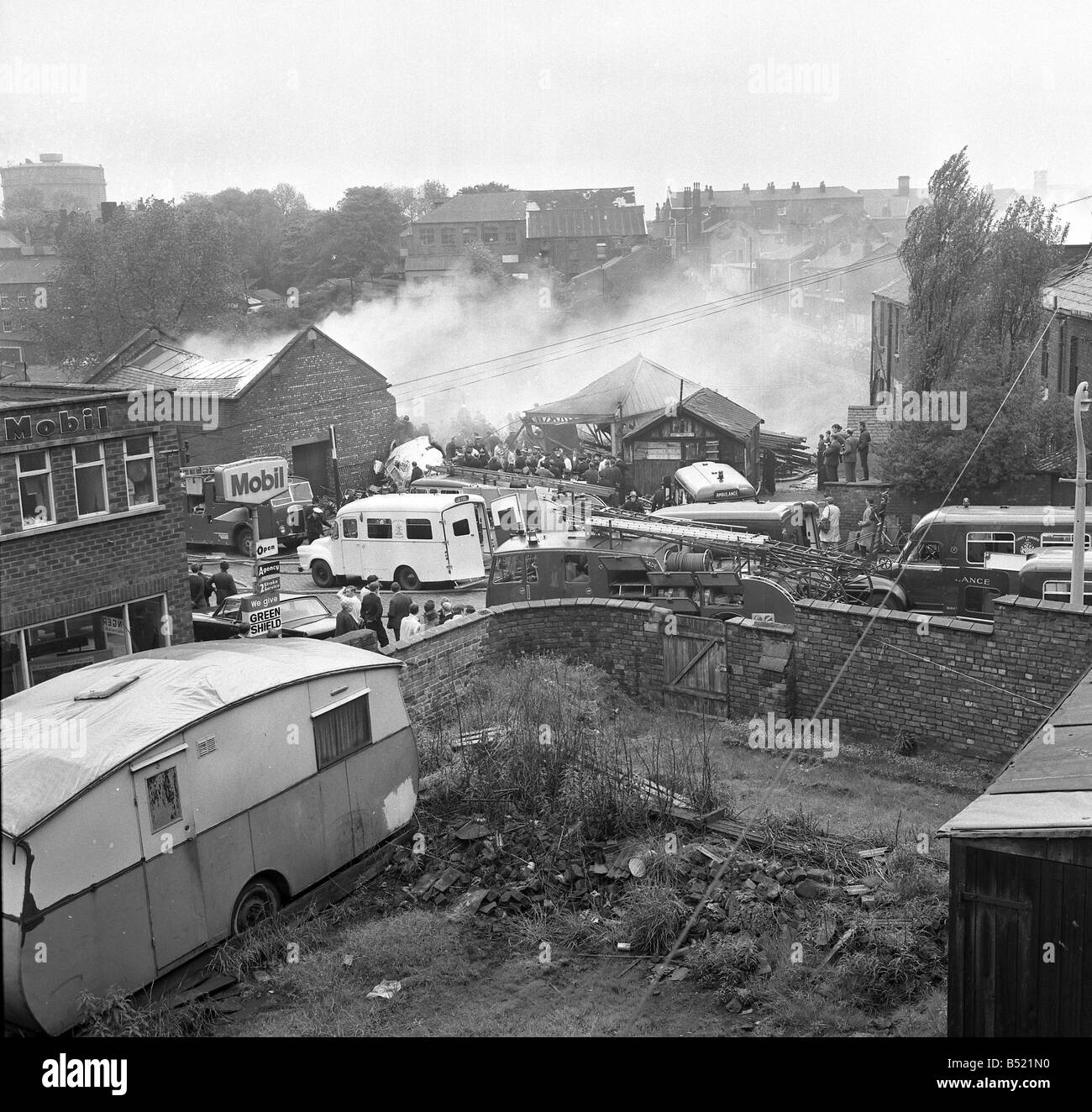 Stockport air disaster june 1967 hi-res stock photography and images ...