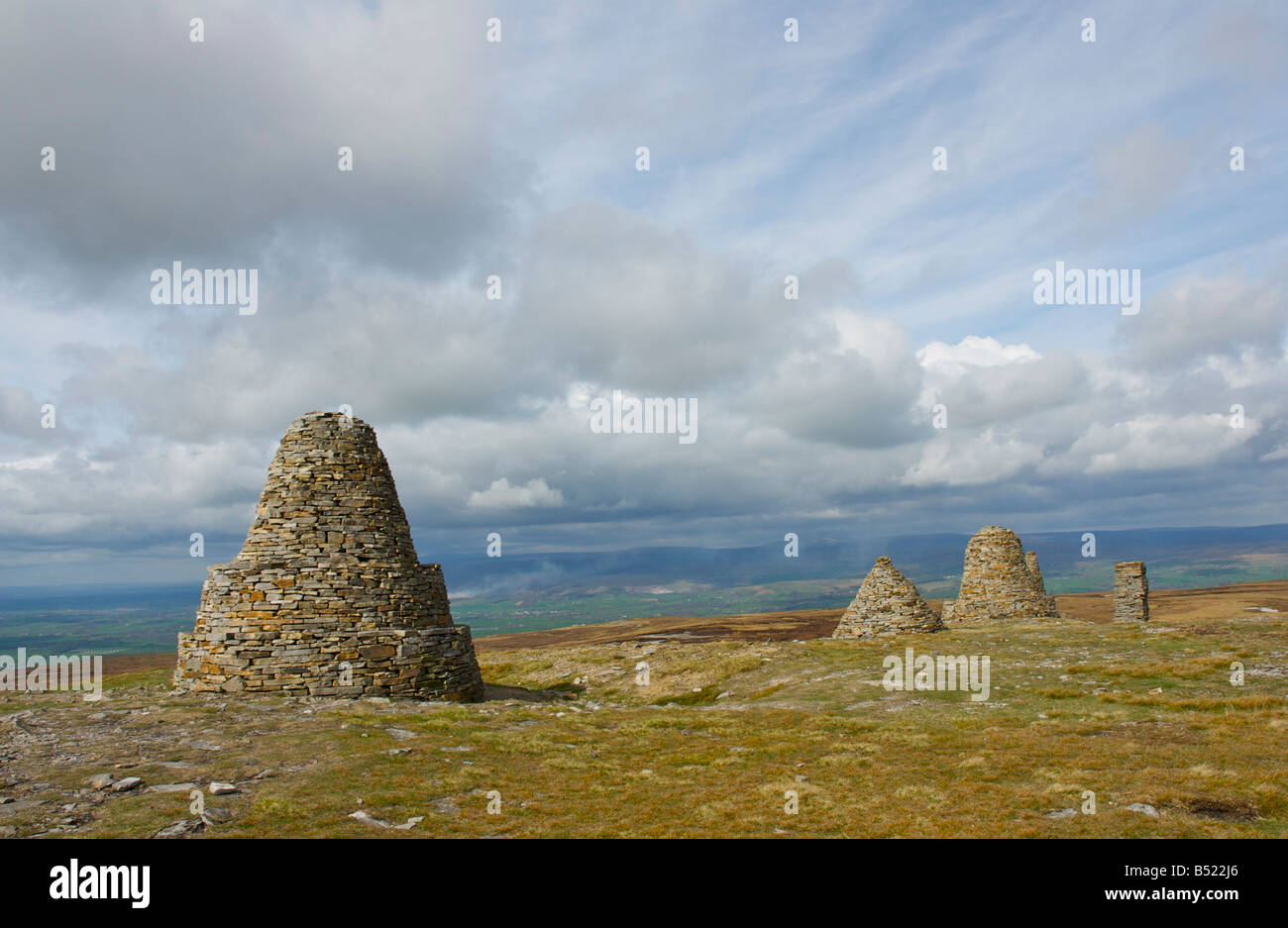 Nine standards rigg hi-res stock photography and images - Alamy