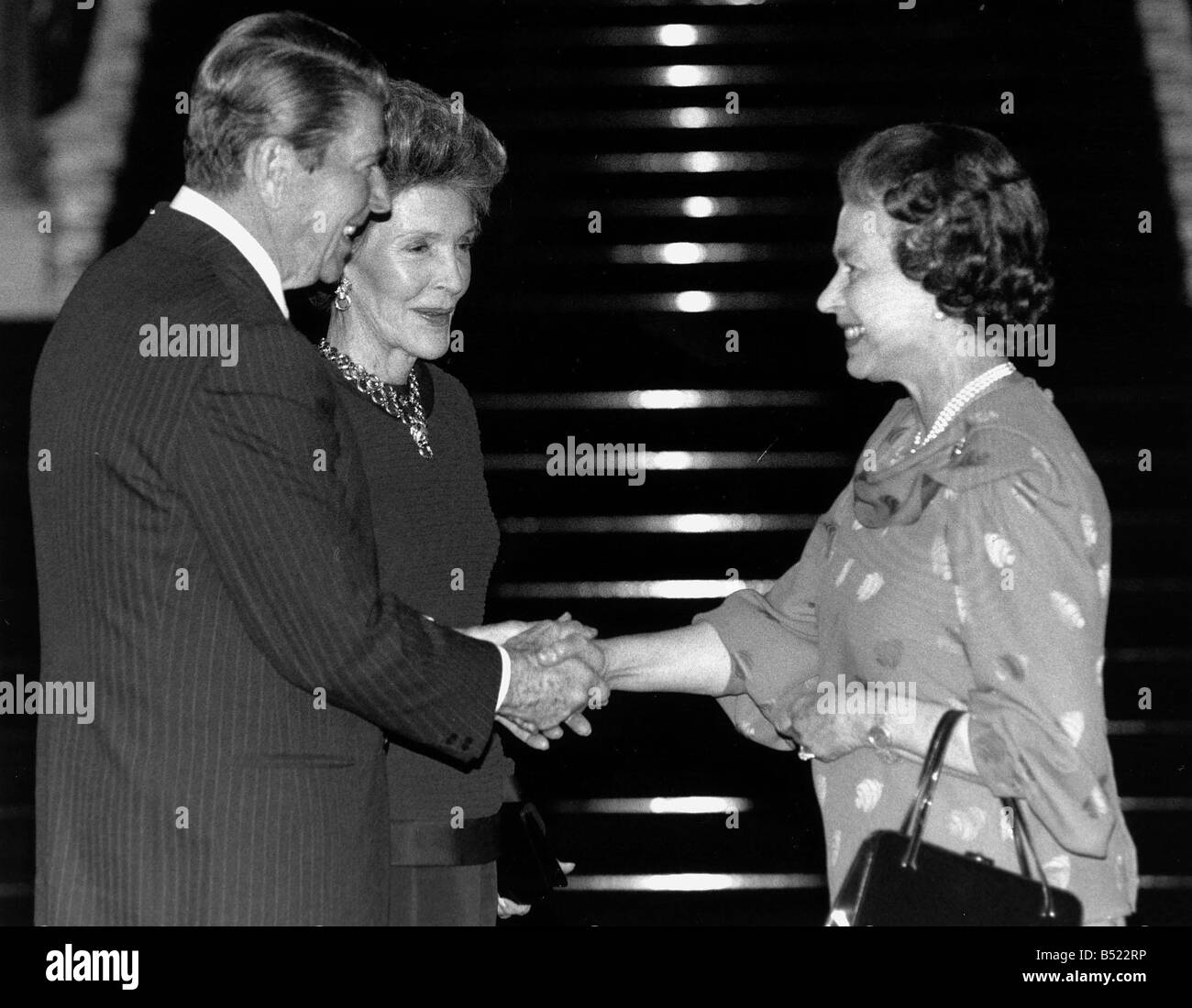Queen Elizabeth June 1988 with American President Ronald Regan on State ...