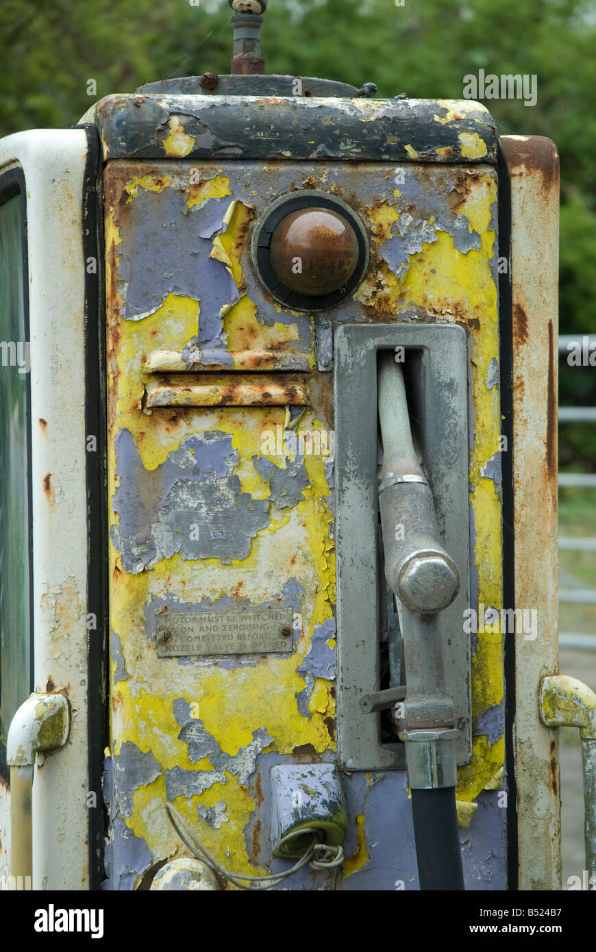 Old petrol pump Stock Photo - Alamy