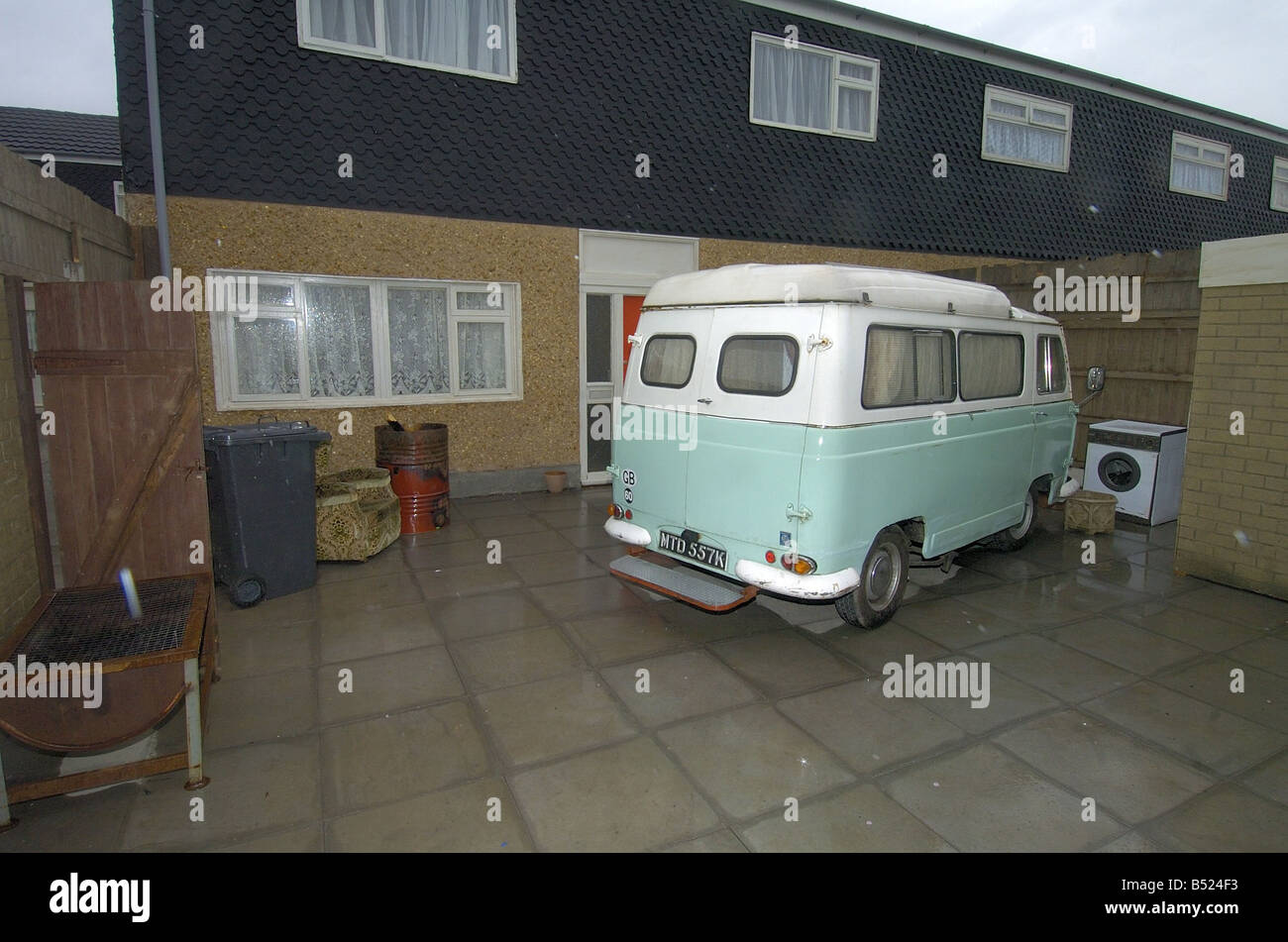 New Shamless set unveiled The Gallagher s house at the new set in ...