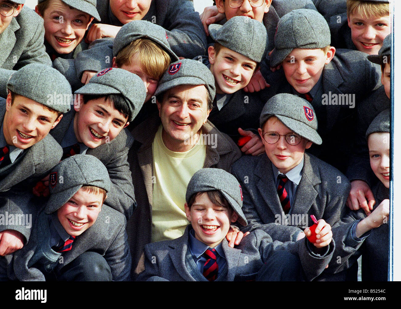 Tony Robinson with kids from The Glasgow High School who appear ...