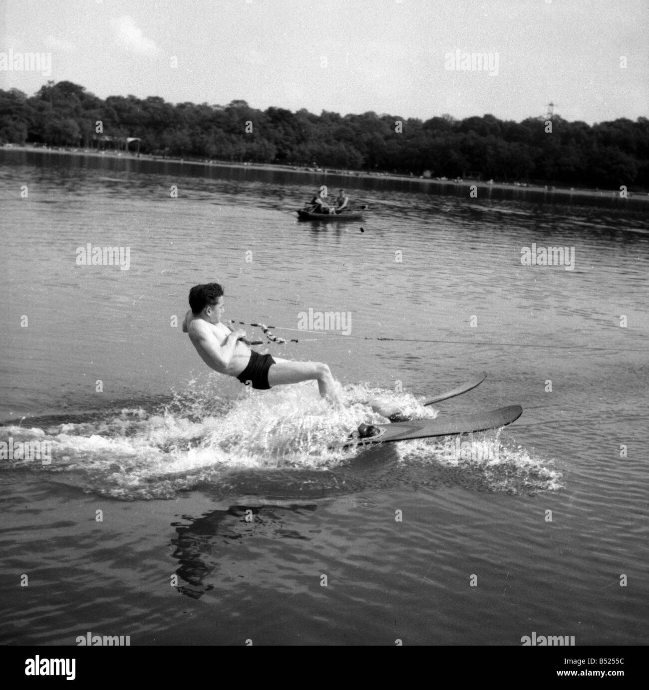 Lester piggott racing Black and White Stock Photos & Images - Alamy