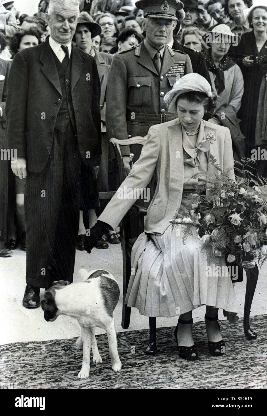 Young queen elizabeth ii hi-res stock photography and images - Alamy