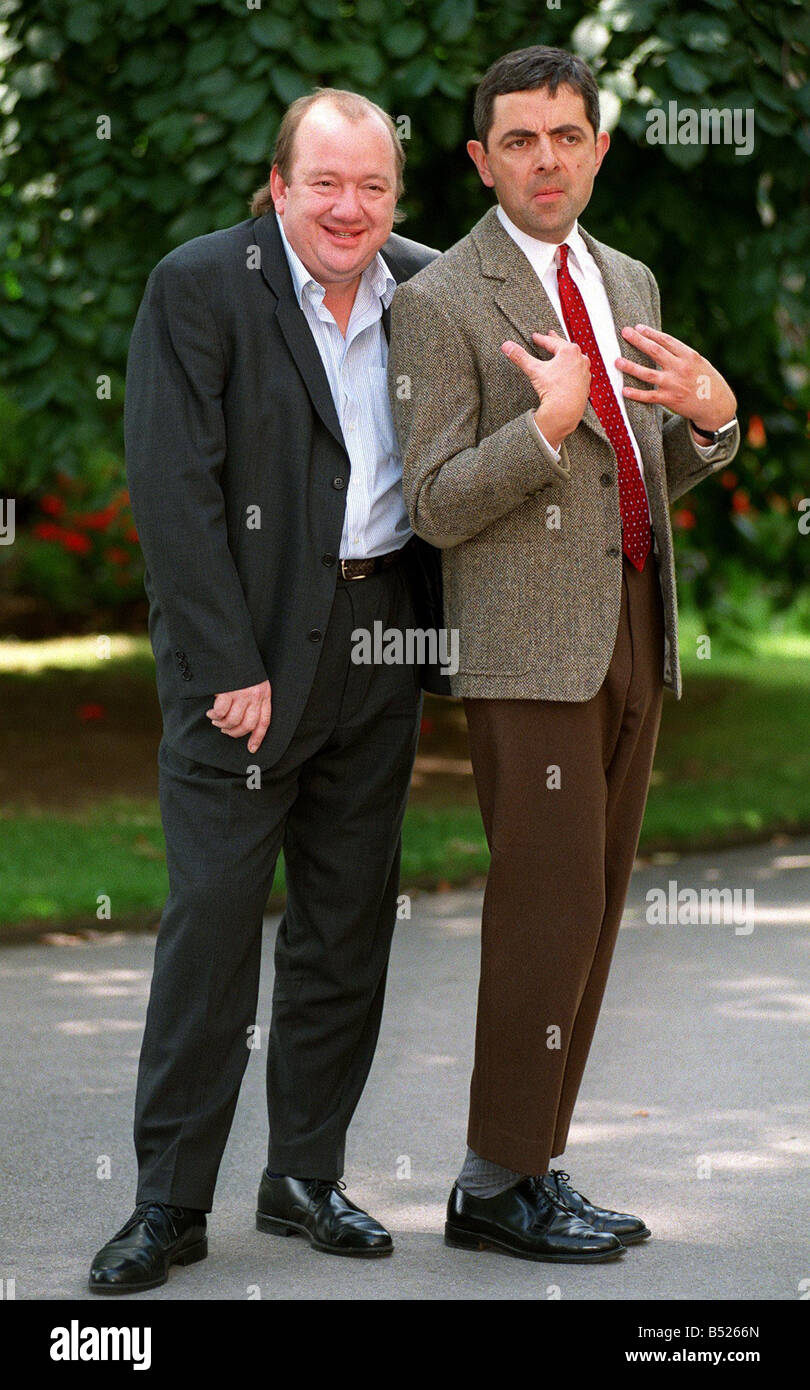Rowan atkinson actor mr bean hi-res stock photography and images - Alamy