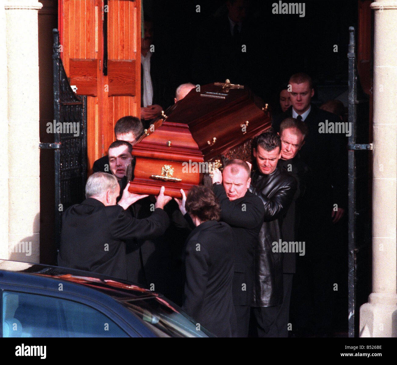 Tony McGovern funeral at St Aloysius Church November 2000 Stock Photo ...