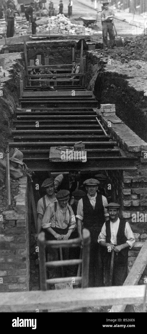 Air raid shelters in world war 2 hi-res stock photography and images ...