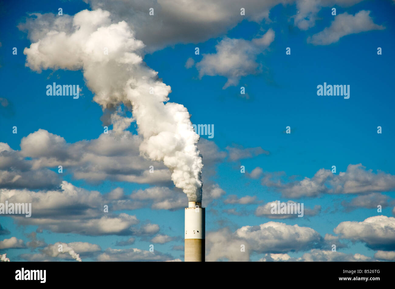 Smokestack plume hi-res stock photography and images - Alamy