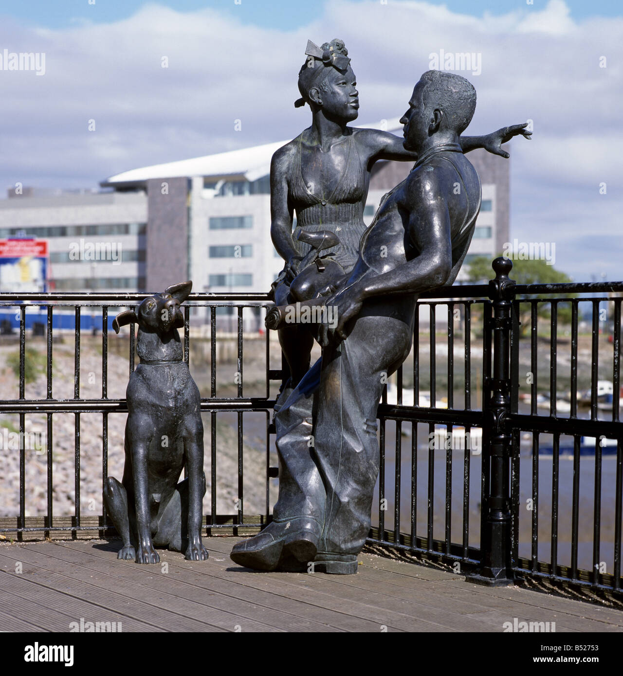 Sculpture of Young Couple and Dog by John Clinch at Mermaid Quay ...