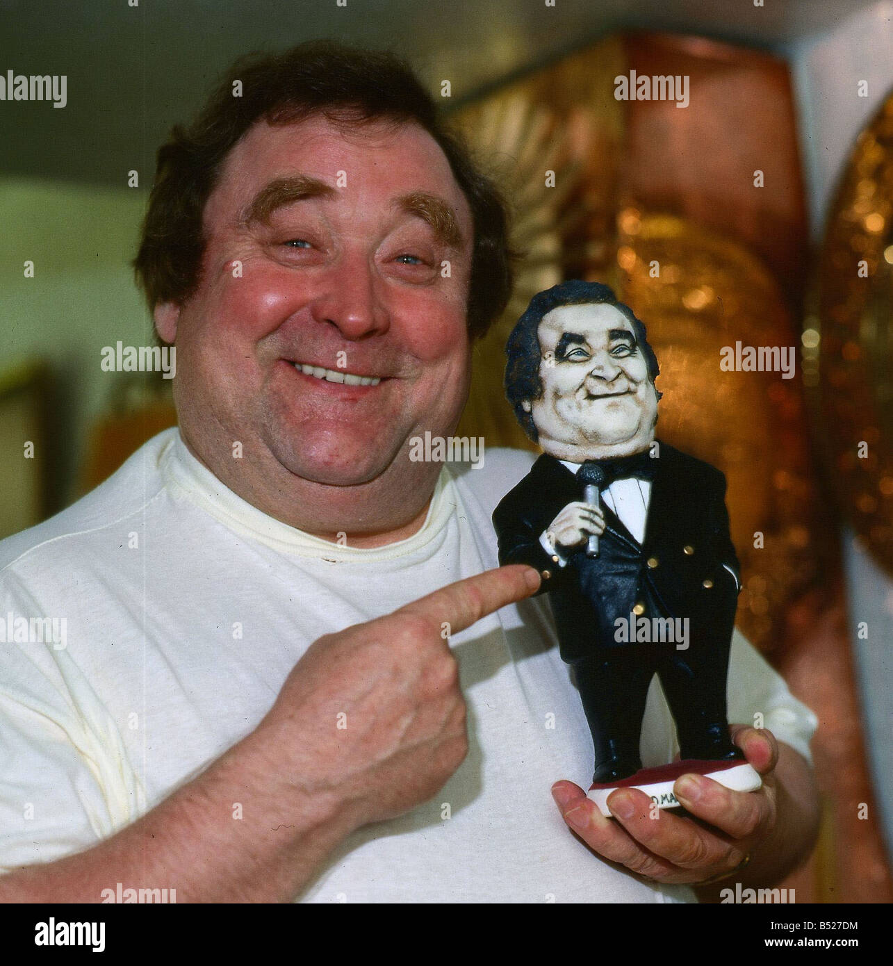 Bernard manning comedian hi-res stock photography and images - Alamy