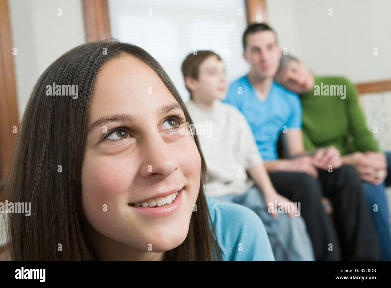 Teenage girl smiling Stock Photo - Alamy