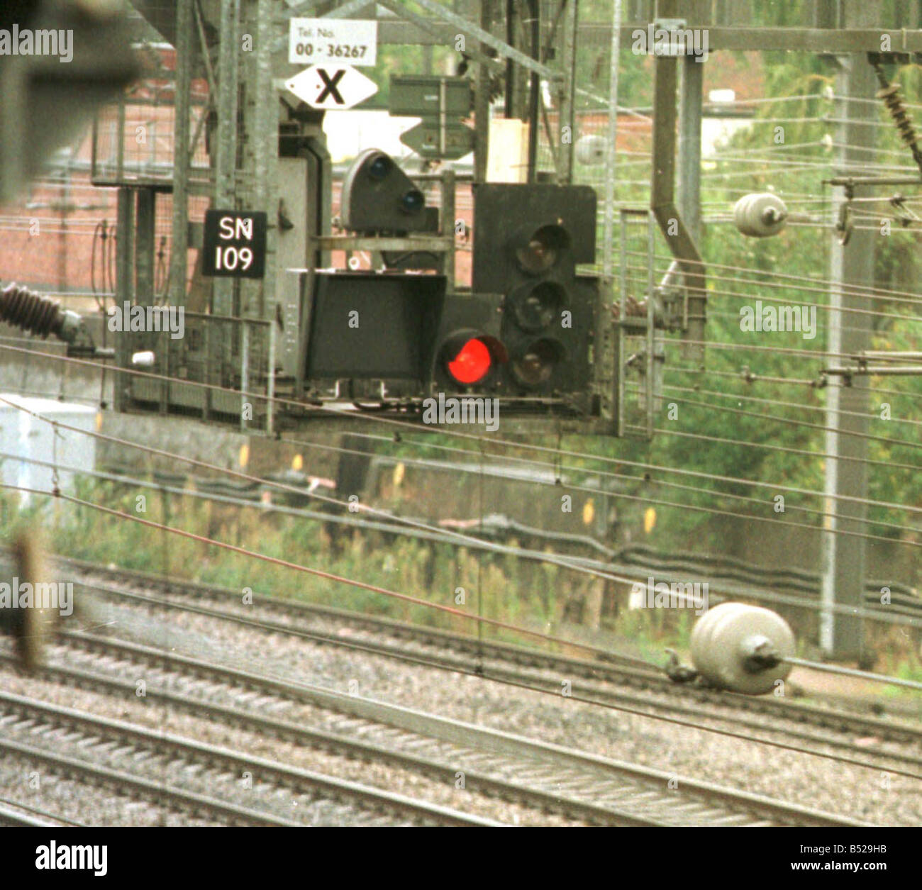 Signal 109 at Ladbroke Grove October 1999 the first day the trains have ...