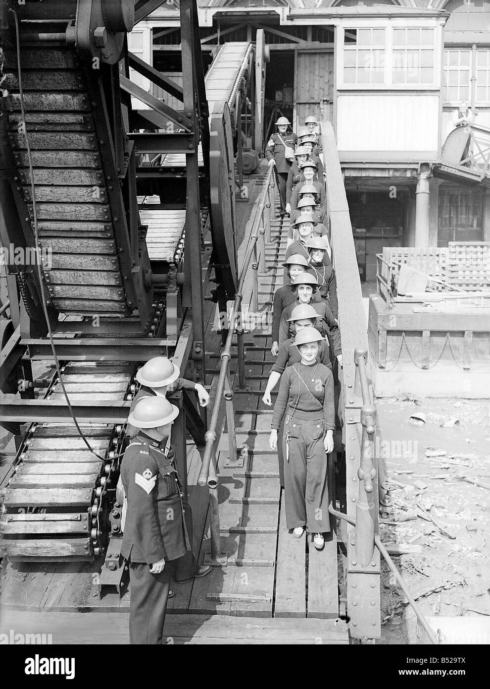 Ww2 ww2 hi-res stock photography and images - Alamy