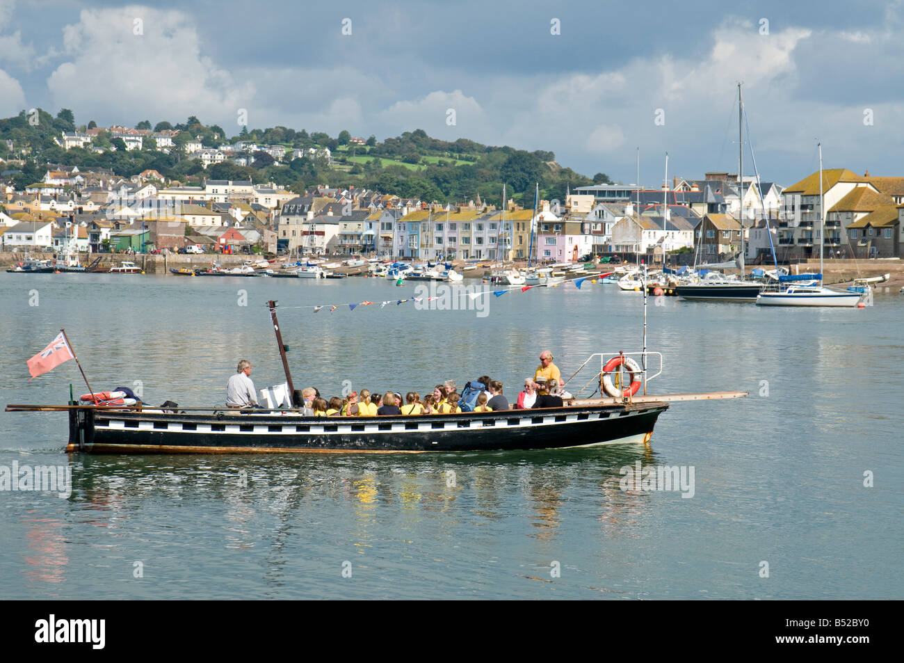 Shaldon ferry and teignmouth hi-res stock photography and images - Alamy