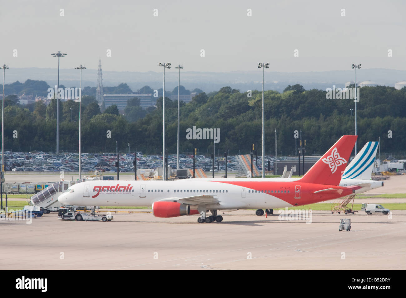 Aircraft Taxing High Resolution Stock Photography and Images - Alamy