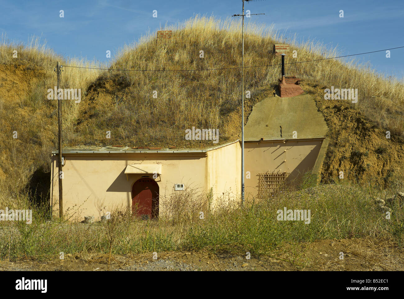 Troglodyte dwelling hi-res stock photography and images - Alamy