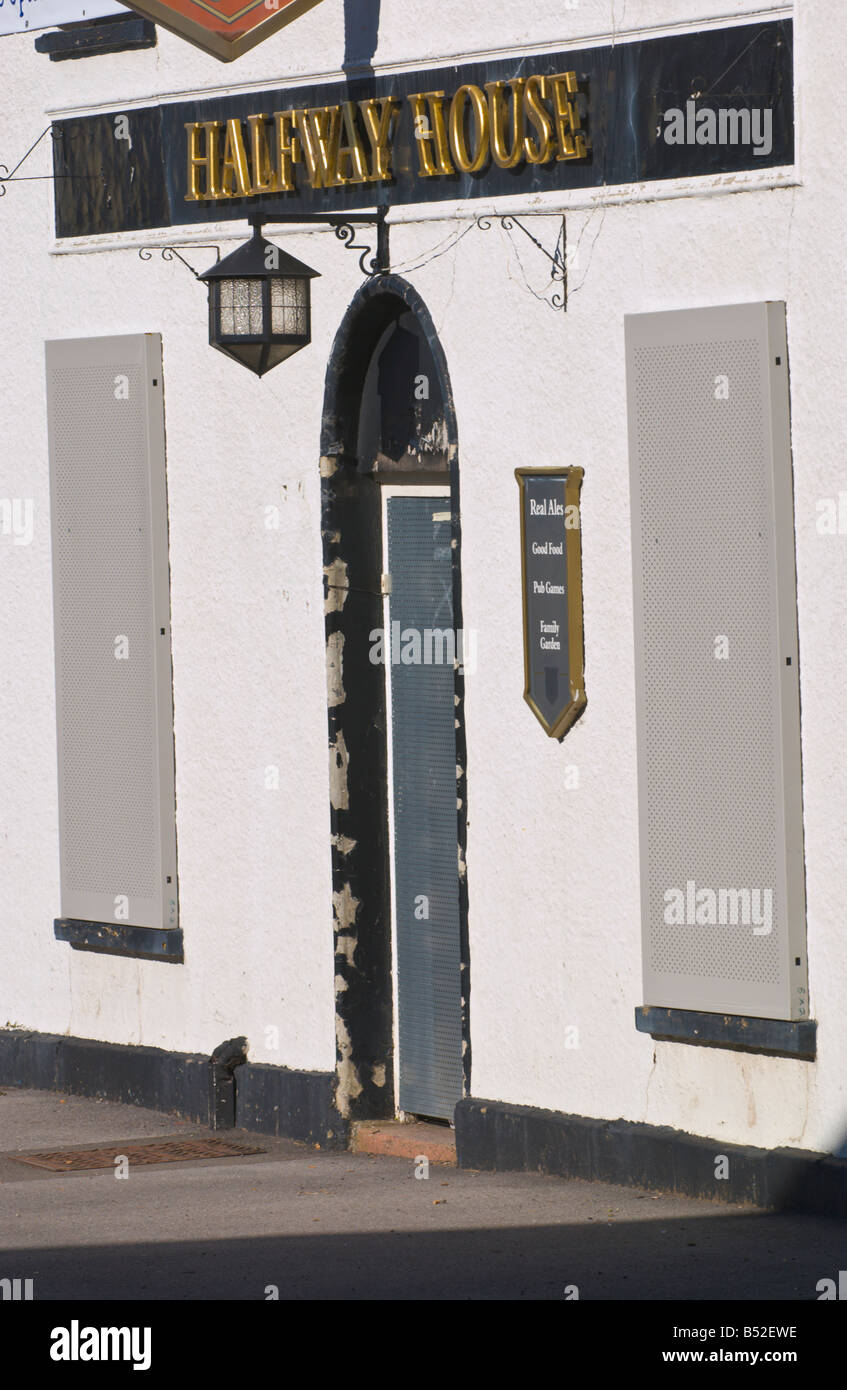 Pub Front Door High Resolution Stock Photography and Images - Alamy