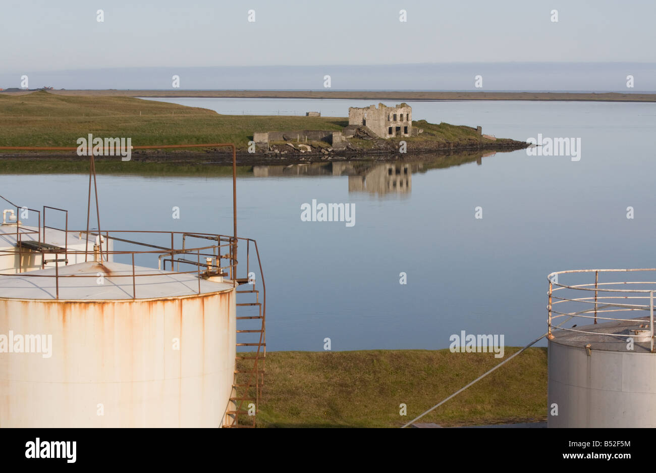 Broken tanks hi-res stock photography and images - Alamy