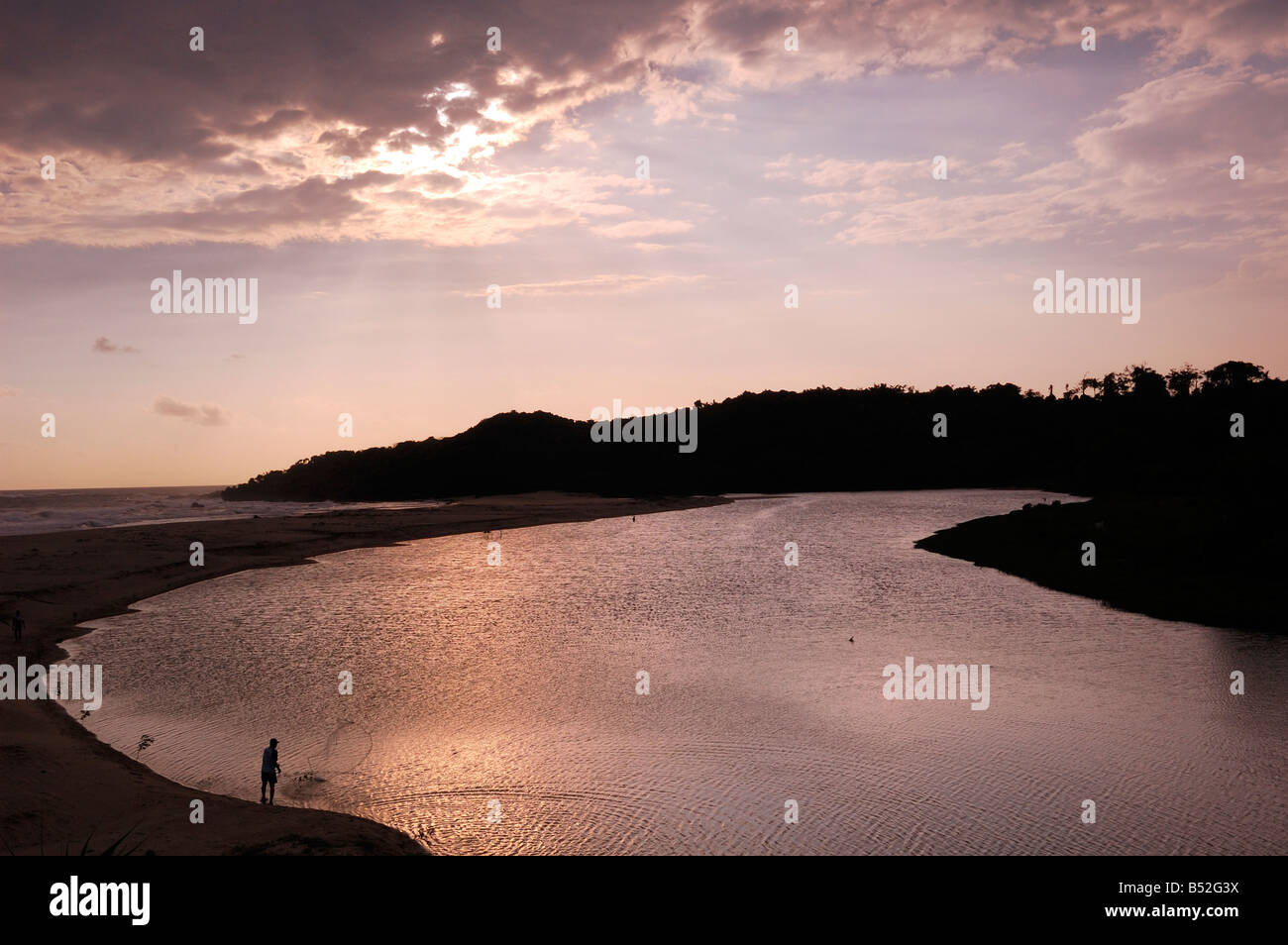 Muara beach hi-res stock photography and images - Alamy