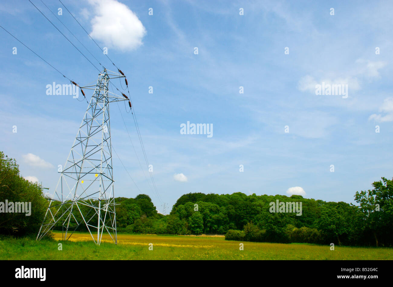 Pylons suffolk hi-res stock photography and images - Alamy