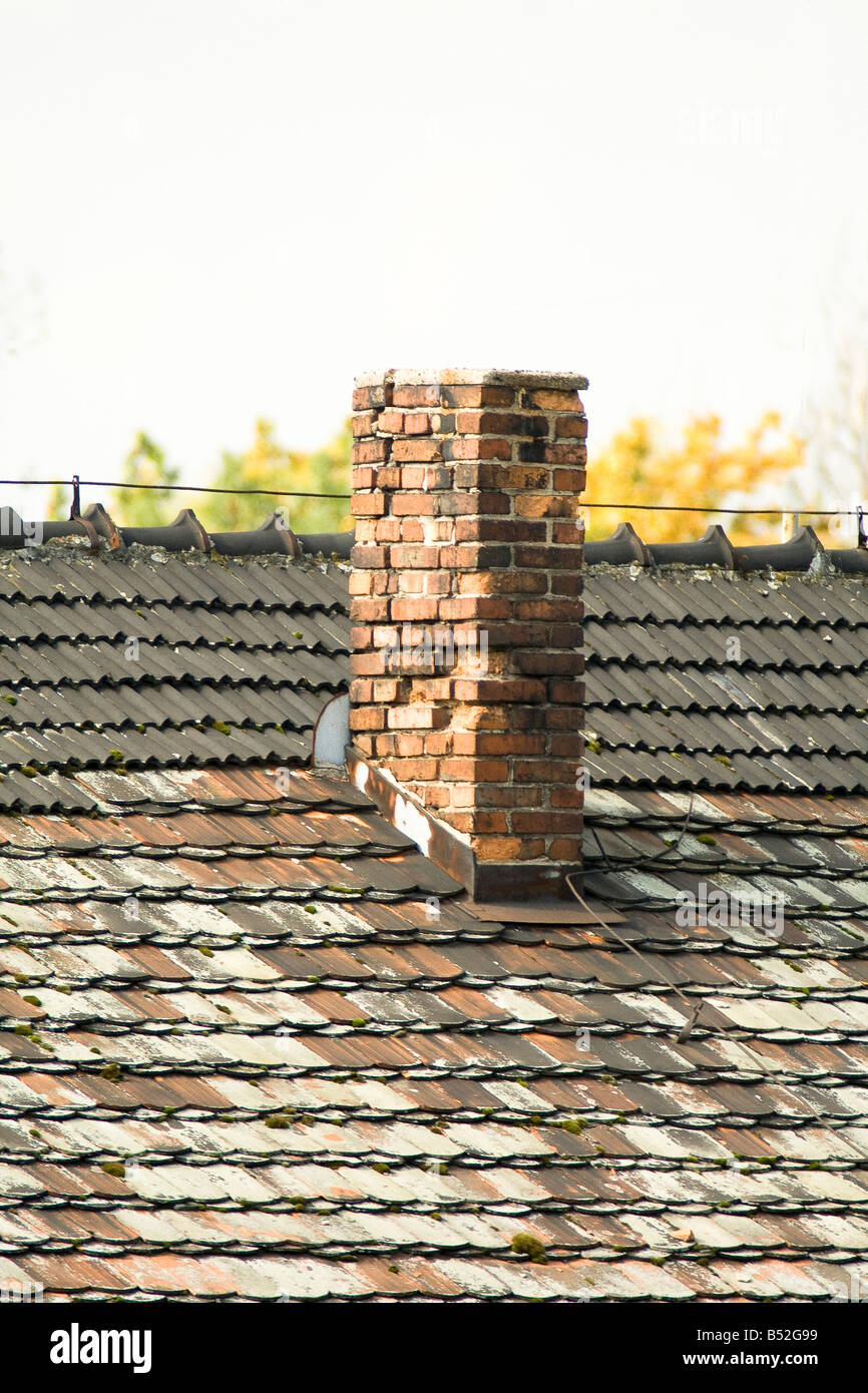 Catch roof hi-res stock photography and images - Alamy