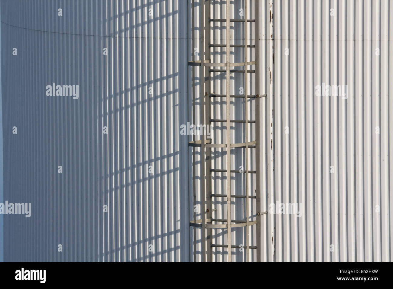 Cylindrical tank hi-res stock photography and images - Alamy