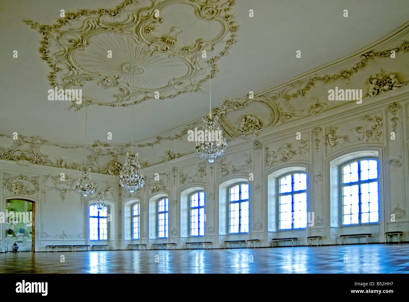 The palace state room hi-res stock photography and images - Alamy