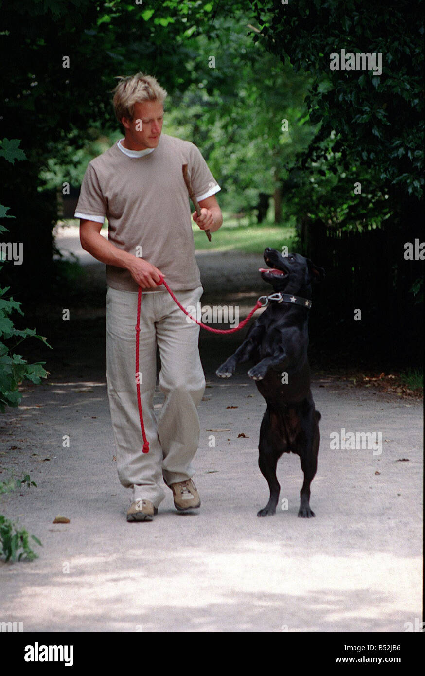 Ben fogle dog hi-res stock photography and images - Alamy
