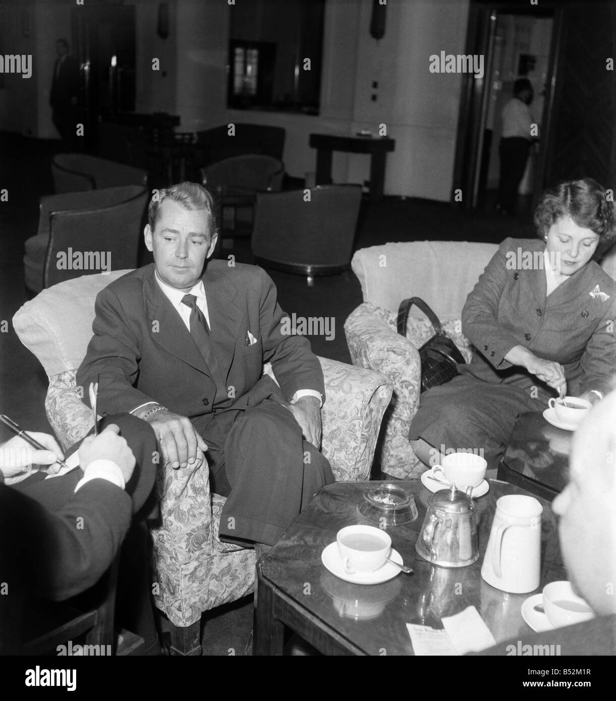 Film actor Alan Ladd and wife Sue and family. September 1952 C4483-002 ...